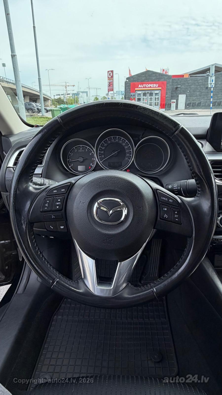 Melns Mazda 6 2017 Tallina, ar dzinēja tilpumu 2.00 L un nobraukumu 91 tūkst. km par 16000 €, foto 11 vietnē AUTOMOTO.COM.LV