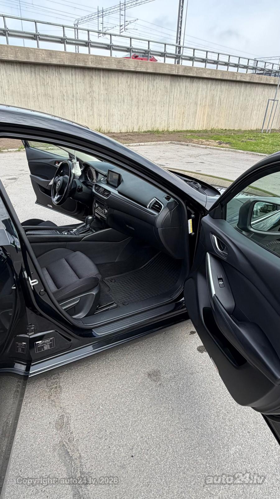 Melns Mazda 6 2017 Tallina, ar dzinēja tilpumu 2.00 L un nobraukumu 91 tūkst. km par 16000 €, foto 17 vietnē AUTOMOTO.COM.LV