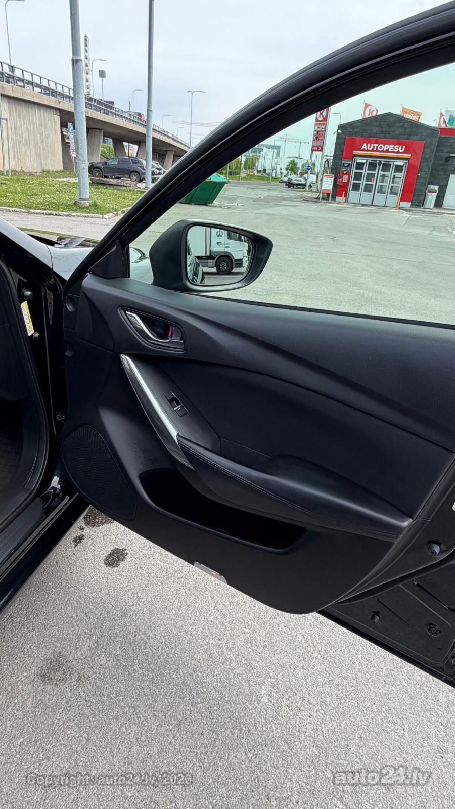 Melns Mazda 6 2017 Tallina, ar dzinēja tilpumu 2.00 L un nobraukumu 91 tūkst. km par 16000 €, foto 18 vietnē AUTOMOTO.COM.LV