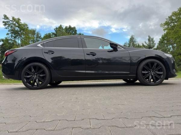 Black Mazda 6 2021 in Riga, with an engine capacity of 2.50 L and mileage of 77 thousand km for 20500 €, photo 4 on AUTOMOTO.COM.LV