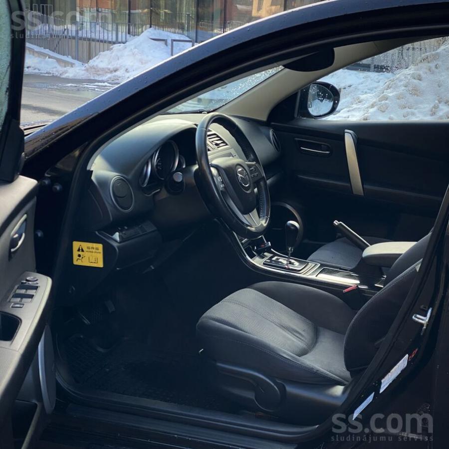 Black Mazda 6 2008 in Jelgava, with an engine capacity of 2.00 L and mileage of 257 thousand km for 500 €, photo 8 on AUTOMOTO.COM.LV