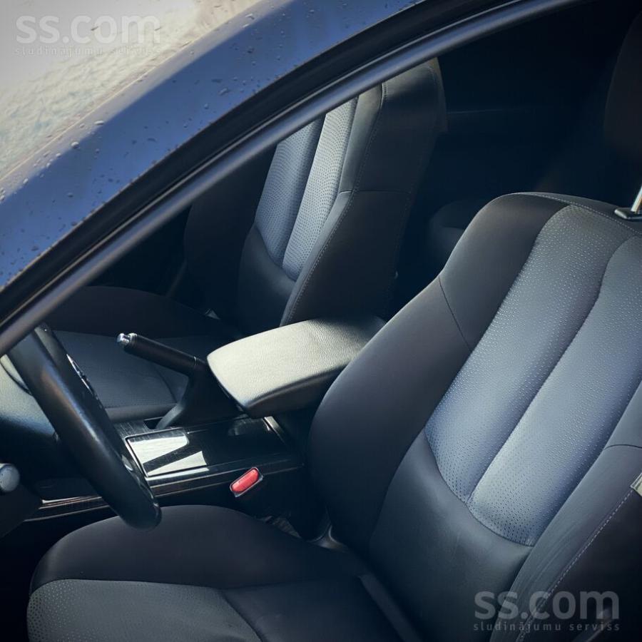Black Mazda 6 2008 in Jelgava, with an engine capacity of 2.00 L and mileage of 257 thousand km for 500 €, photo 10 on AUTOMOTO.COM.LV