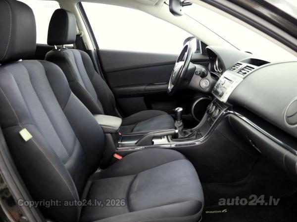 Black Mazda 6 2008 in Tallinn, with an engine capacity of 1.80 L and mileage of 299 thousand km for 1699 €, photo 6 on AUTOMOTO.COM.LV