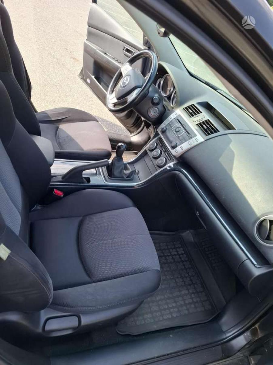 Black Mazda 6 2008 in Panevezys, with an engine capacity of 2.00 L and mileage of 307 thousand km for 2200 €, photo 7 on AUTOMOTO.COM.LV