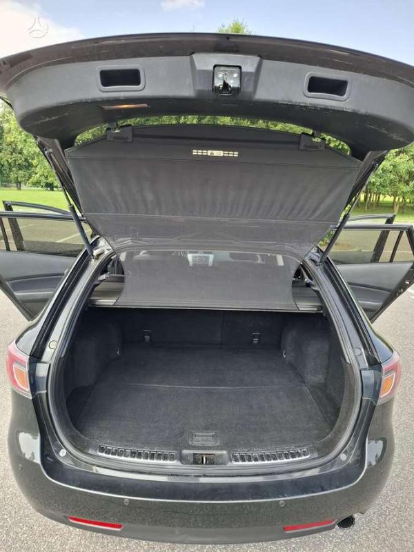 Melns Mazda 6 2008 Panevēža, ar dzinēja tilpumu 2.00 L un nobraukumu 307 tūkst. km par 2200 €, foto 10 vietnē AUTOMOTO.COM.LV