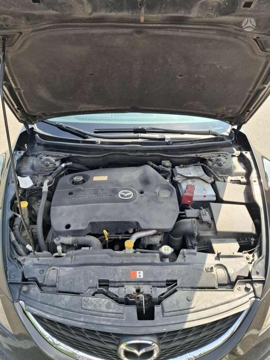 Black Mazda 6 2008 in Panevezys, with an engine capacity of 2.00 L and mileage of 307 thousand km for 2200 €, photo 12 on AUTOMOTO.COM.LV