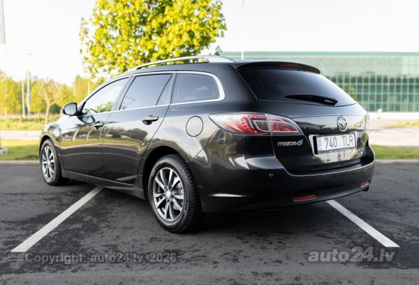 Black Mazda 6 2009 in Tallinn, with an engine capacity of 2.00 L and mileage of 348 thousand km for 2998 €, photo 6 on AUTOMOTO.COM.LV