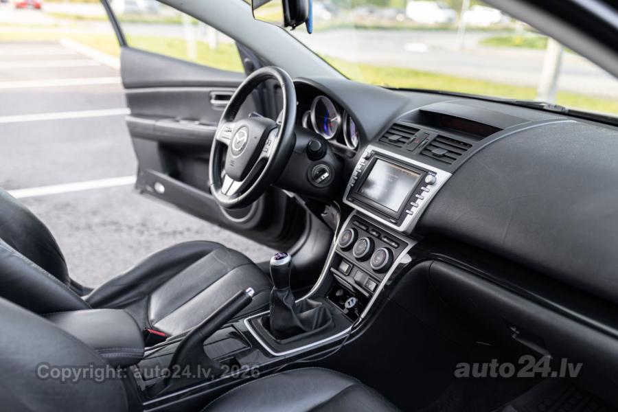 Black Mazda 6 2009 in Tallinn, with an engine capacity of 2.00 L and mileage of 348 thousand km for 2998 €, photo 14 on AUTOMOTO.COM.LV