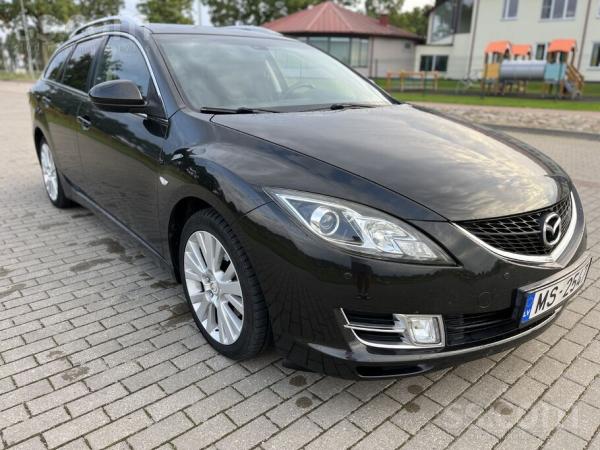 Black Mazda 6 2009 in Riga, with an engine capacity of 2.00 L and mileage of 238 thousand km for 3500 €, photo 4 on AUTOMOTO.COM.LV