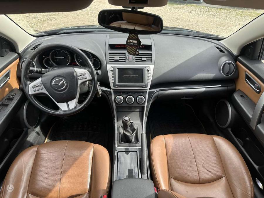 Melns Mazda 6 2009 Viļņa, ar dzinēja tilpumu 2.00 L un nobraukumu 309 tūkst. km par 1000 €, foto 14 vietnē AUTOMOTO.COM.LV