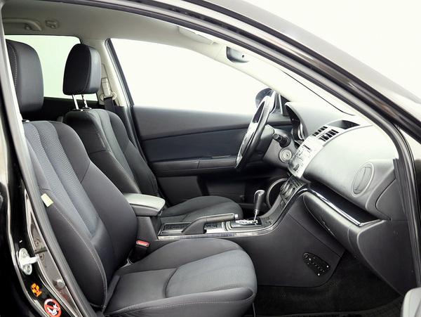 Black Mazda 6 2009 in Tallinn, with an engine capacity of 2.00 L and mileage of 349 thousand km for 1499 €, photo 7 on AUTOMOTO.COM.LV