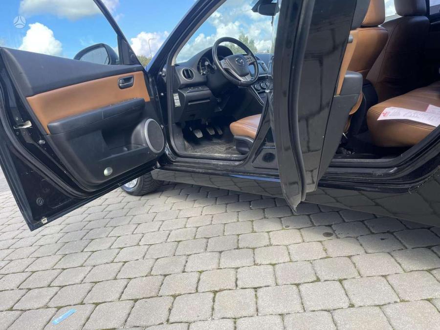 Melns Mazda 6 2009 Viļņa, ar dzinēja tilpumu 2.00 L un nobraukumu 300 tūkst. km par 2250 €, foto 21 vietnē AUTOMOTO.COM.LV