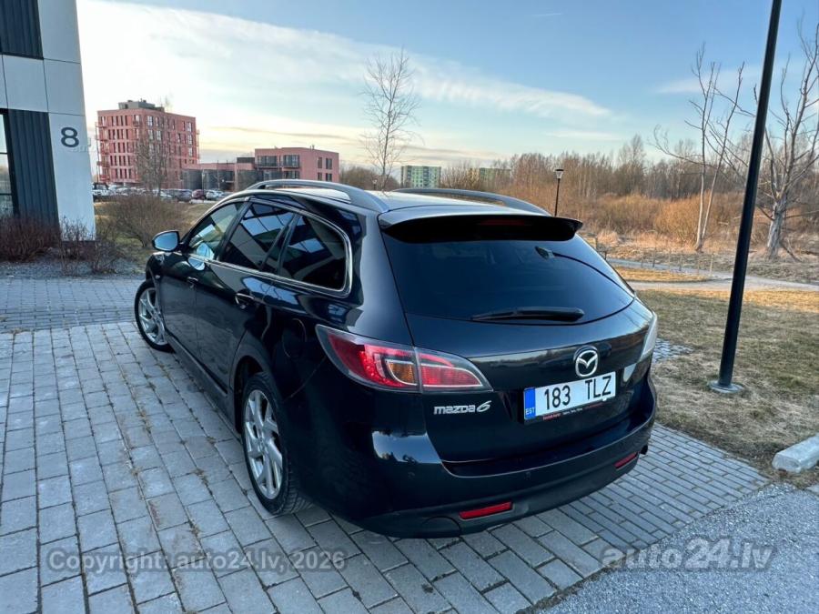 Black Mazda 6 2010 in Tartu, with an engine capacity of 2.20 L and mileage of 273 thousand km for 2999 €, photo 2 on AUTOMOTO.COM.LV