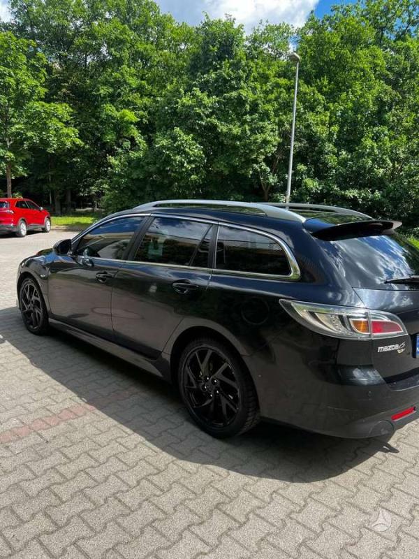 Melns Mazda 6 2010 Kauņa, ar dzinēja tilpumu 2.18 L un nobraukumu 296 tūkst. km par 2500 €, foto 1 vietnē AUTOMOTO.COM.LV