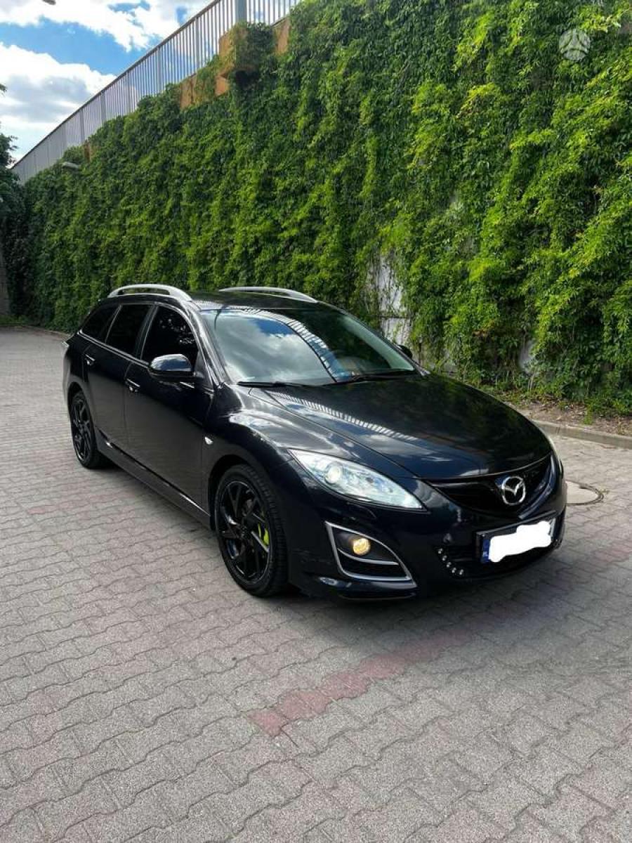 Black Mazda 6 2010 in Kaunas, with an engine capacity of 2.18 L and mileage of 296 thousand km for 2500 €, photo 3 on AUTOMOTO.COM.LV