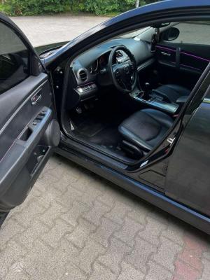 Black Mazda 6 2010 in Kaunas, with an engine capacity of 2.18 L and mileage of 296 thousand km for 2500 €, photo 4 on AUTOMOTO.COM.LV