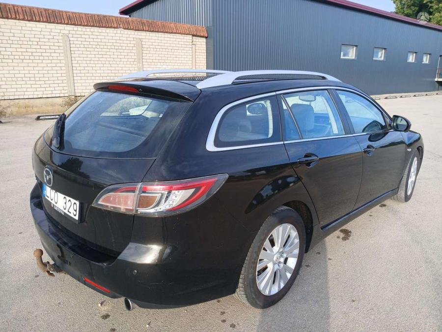 Melns Mazda 6 2010 Tauragė, ar dzinēja tilpumu 2.00 L un nobraukumu 333 tūkst. km par 2500 €, foto 5 vietnē AUTOMOTO.COM.LV
