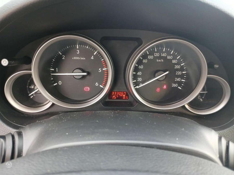 Melns Mazda 6 2010 Tauragė, ar dzinēja tilpumu 2.00 L un nobraukumu 333 tūkst. km par 2500 €, foto 10 vietnē AUTOMOTO.COM.LV