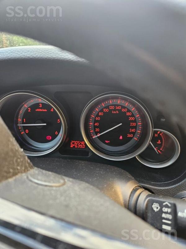 Черный Мазда 6 2010 в Рига, объемом двигателя 2.20 л и пробегом 270 тыс. км за 1000 €, фото 3 на AUTOMOTO.COM.LV