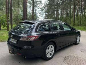 Black Mazda 6 2010 in Vilnius, with an engine capacity of 2.00 L and mileage of 300 thousand km for 2450 €, photo 3 on AUTOMOTO.COM.LV