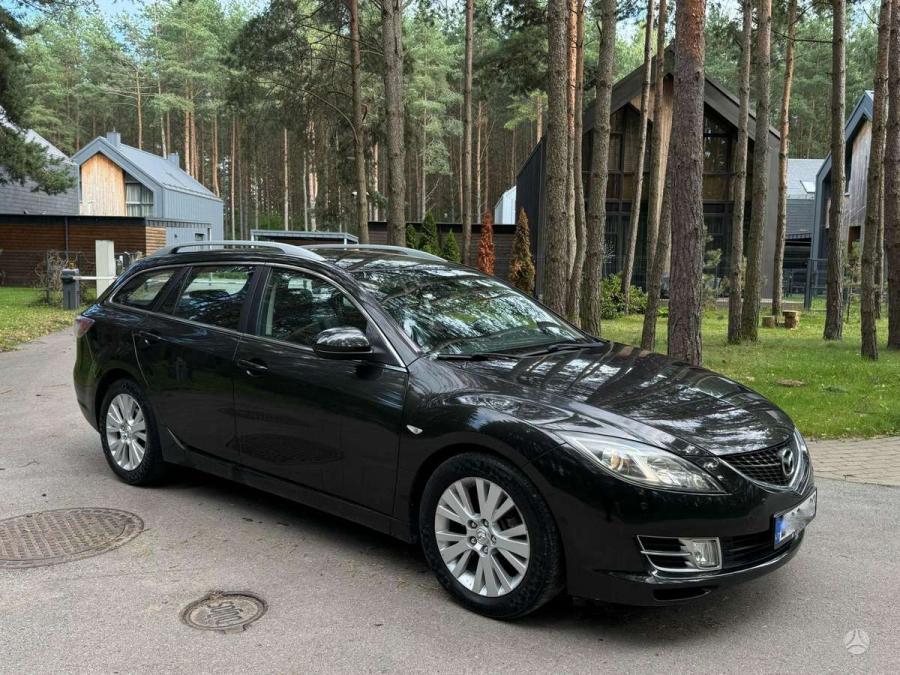 Black Mazda 6 2010 in Vilnius, with an engine capacity of 2.00 L and mileage of 300 thousand km for 2450 €, photo 4 on AUTOMOTO.COM.LV