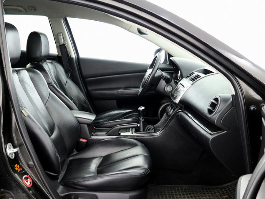 Black Mazda 6 2010 in Tallinn, with an engine capacity of 2.20 L and mileage of 334 thousand km for 1199 €, photo 7 on AUTOMOTO.COM.LV