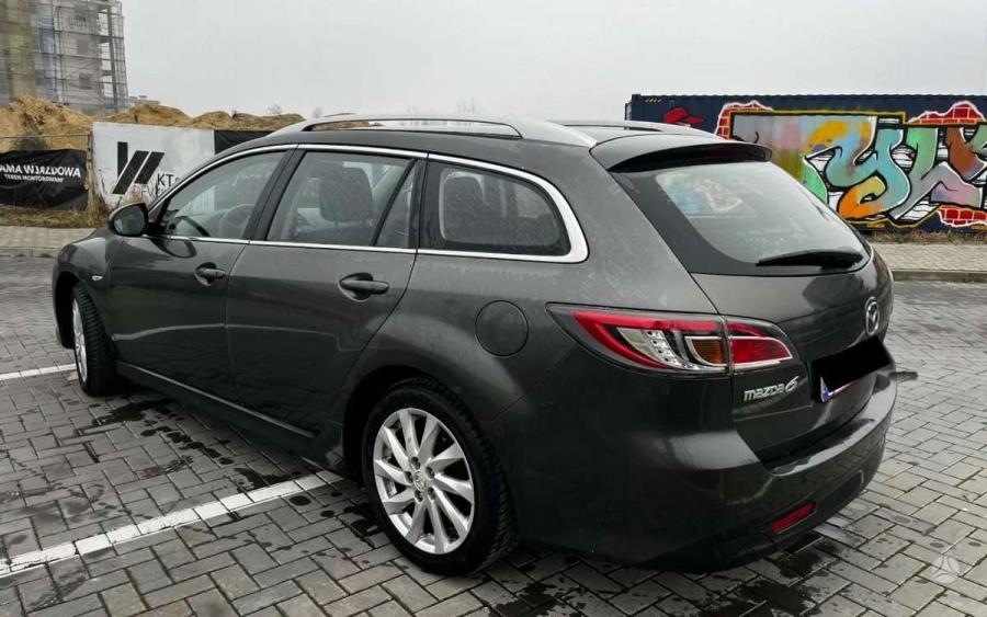 Melns Mazda 6 2011 Viļņa, ar dzinēja tilpumu 1.80 L un nobraukumu 201 tūkst. km par 6560 €, foto 5 vietnē AUTOMOTO.COM.LV