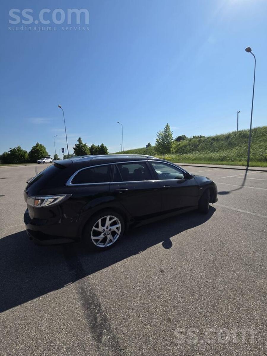 Black Mazda 6 2011 in Daugavpils, with an engine capacity of 2.20 L and mileage of 266 thousand km for 3500 €, photo 9 on AUTOMOTO.COM.LV