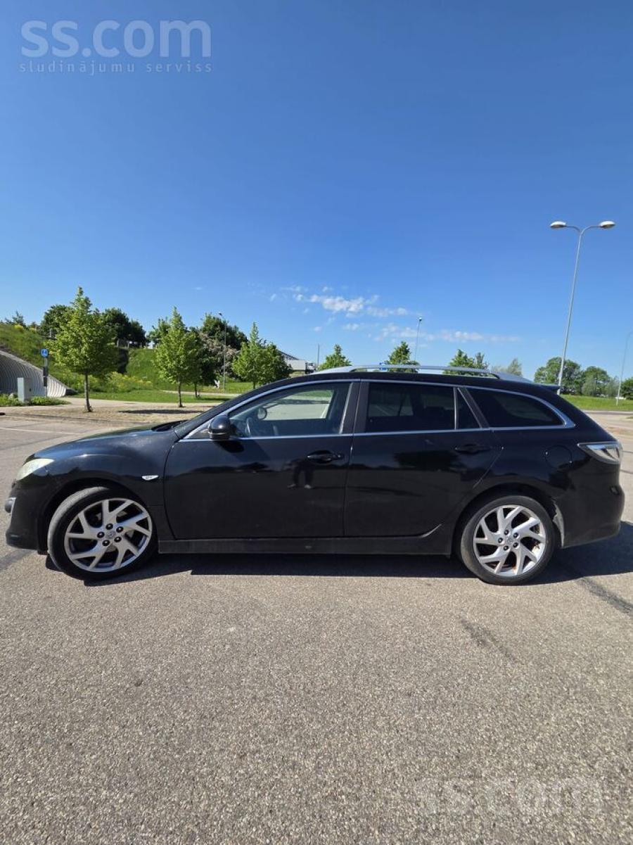 Black Mazda 6 2011 in Daugavpils, with an engine capacity of 2.20 L and mileage of 266 thousand km for 3500 €, photo 12 on AUTOMOTO.COM.LV