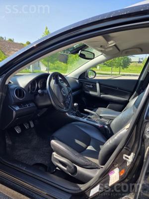 Black Mazda 6 2011 in Daugavpils, with an engine capacity of 2.20 L and mileage of 266 thousand km for 3500 €, photo 13 on AUTOMOTO.COM.LV