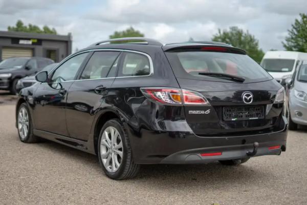 Black Mazda 6 2011 in Liepaja, with an engine capacity of 2.20 L and mileage of 197 thousand km for 4250 €, photo 2 on AUTOMOTO.COM.LV