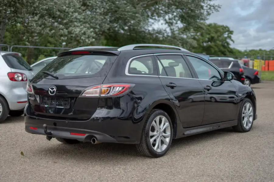 Melns Mazda 6 2011 Liepāja, ar dzinēja tilpumu 2.20 L un nobraukumu 197 tūkst. km par 4250 €, foto 5 vietnē AUTOMOTO.COM.LV