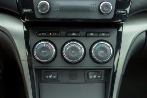 Melns Mazda 6 2011 Liepāja, ar dzinēja tilpumu 2.20 L un nobraukumu 197 tūkst. km par 4250 €, foto 17 vietnē AUTOMOTO.COM.LV
