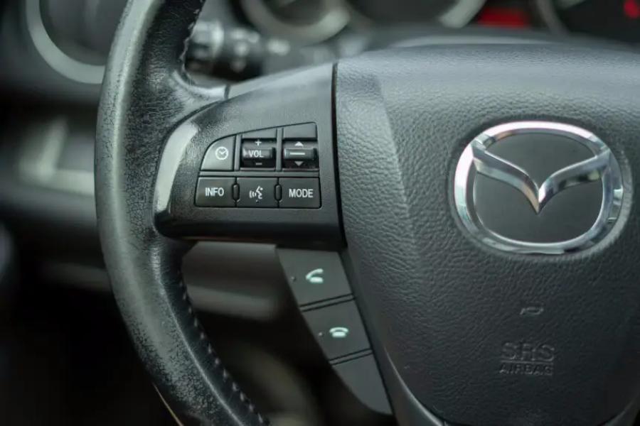 Melns Mazda 6 2011 Liepāja, ar dzinēja tilpumu 2.20 L un nobraukumu 197 tūkst. km par 4250 €, foto 20 vietnē AUTOMOTO.COM.LV