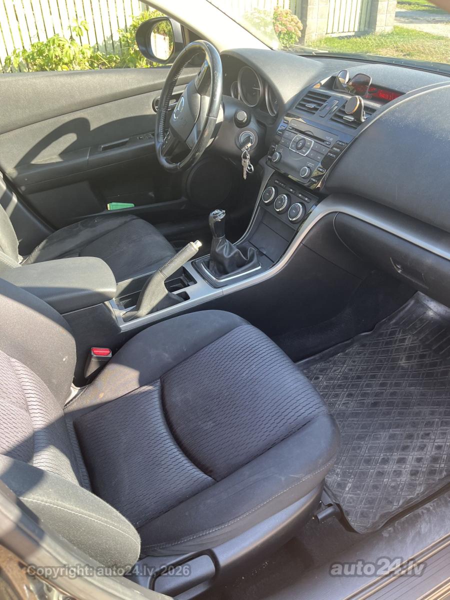 Black Mazda 6 2011 in Tartu, with an engine capacity of 2.20 L and mileage of 310 thousand km for 3900 €, photo 8 on AUTOMOTO.COM.LV