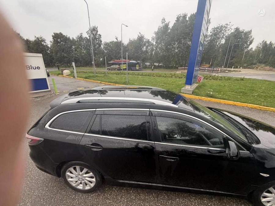 Black Mazda 6 2011 in Vilnius, with an engine capacity of 2.18 L and mileage of 394 thousand km for 3000 €, photo 12 on AUTOMOTO.COM.LV