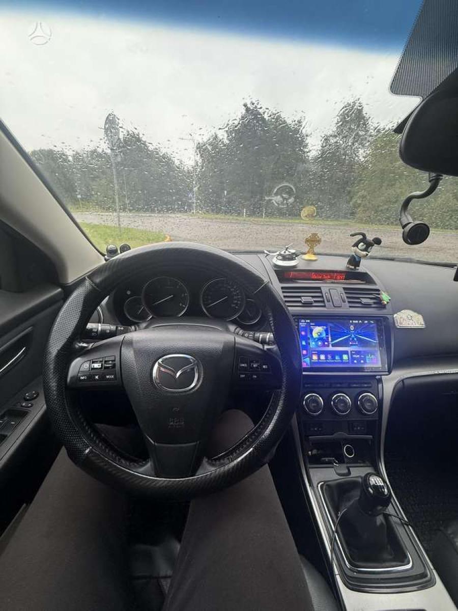 Black Mazda 6 2011 in Vilnius, with an engine capacity of 2.18 L and mileage of 394 thousand km for 3000 €, photo 19 on AUTOMOTO.COM.LV