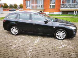 Black Mazda 6 2011 in Klaipeda, with an engine capacity of 2.20 L and mileage of 171 thousand km for 3390 €, photo 9 on AUTOMOTO.COM.LV