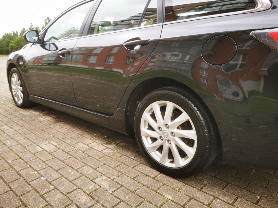 Black Mazda 6 2011 in Klaipeda, with an engine capacity of 2.20 L and mileage of 171 thousand km for 3390 €, photo 10 on AUTOMOTO.COM.LV