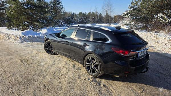 Melns Mazda 6 2013 Viļņa, ar dzinēja tilpumu 2.18 L un nobraukumu 255 tūkst. km par 5499 €, foto 4 vietnē AUTOMOTO.COM.LV