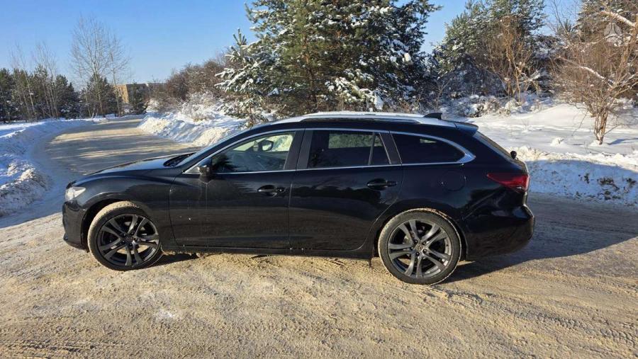 Black Mazda 6 2013 in Vilnius, with an engine capacity of 2.18 L and mileage of 255 thousand km for 5499 €, photo 20 on AUTOMOTO.COM.LV