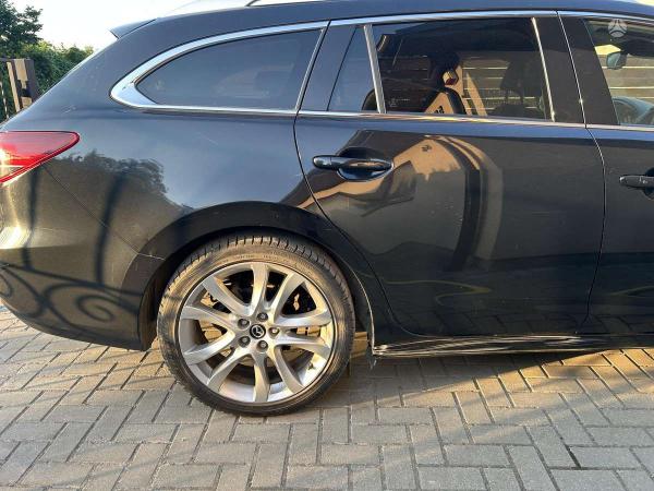 Black Mazda 6 2013 in Klaipeda, with an engine capacity of 2.18 L and mileage of 281 thousand km for 3200 €, photo 3 on AUTOMOTO.COM.LV