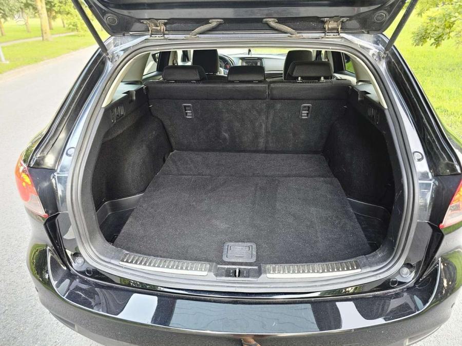 Black Mazda 6 2013 in Panevezys, with an engine capacity of 2.18 L and mileage of 218 thousand km for 5200 €, photo 12 on AUTOMOTO.COM.LV
