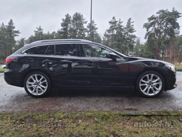 Black Mazda 6 2014 in Tallinn, with an engine capacity of 2.20 L and mileage of 0 thousand km for 10500 €, photo 4 on AUTOMOTO.COM.LV
