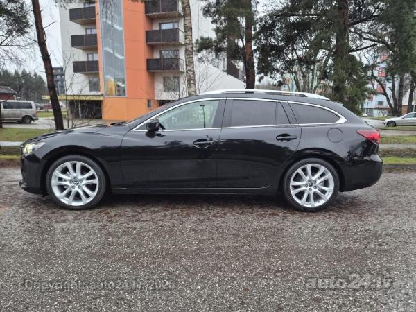 Black Mazda 6 2014 in Tallinn, with an engine capacity of 2.20 L and mileage of 0 thousand km for 10500 €, photo 5 on AUTOMOTO.COM.LV