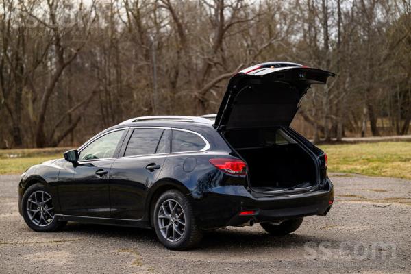 Melns Mazda 6 2014 Liepāja, ar dzinēja tilpumu 2.20 L un nobraukumu 236 tūkst. km par 6800 €, foto 4 vietnē AUTOMOTO.COM.LV