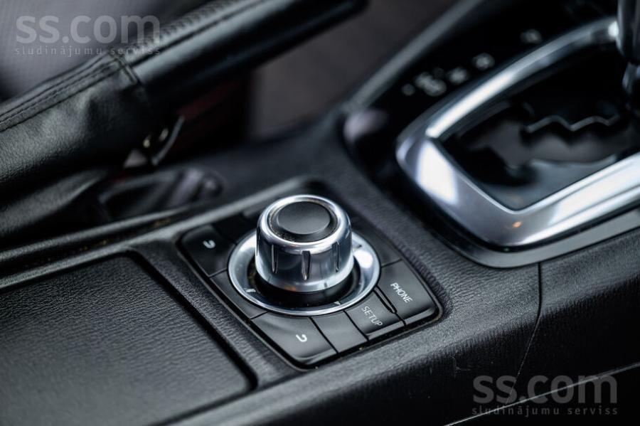 Black Mazda 6 2014 in Liepaja, with an engine capacity of 2.20 L and mileage of 236 thousand km for 6800 €, photo 9 on AUTOMOTO.COM.LV