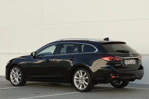 Black Mazda 6 2014 in Riga, with an engine capacity of 2.20 L and mileage of 188 thousand km for 7700 €, photo 7 on AUTOMOTO.COM.LV