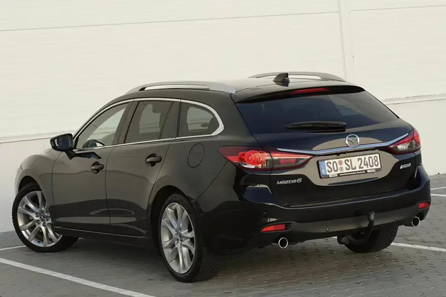Black Mazda 6 2014 in Riga, with an engine capacity of 2.20 L and mileage of 188 thousand km for 7700 €, photo 8 on AUTOMOTO.COM.LV