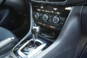 Black Mazda 6 2014 in Riga, with an engine capacity of 2.20 L and mileage of 188 thousand km for 7700 €, photo 23 on AUTOMOTO.COM.LV